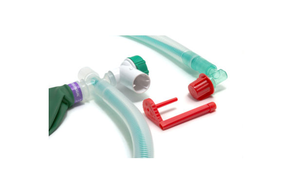 Mapleson D and Deluxe Bain coaxial breathing systems